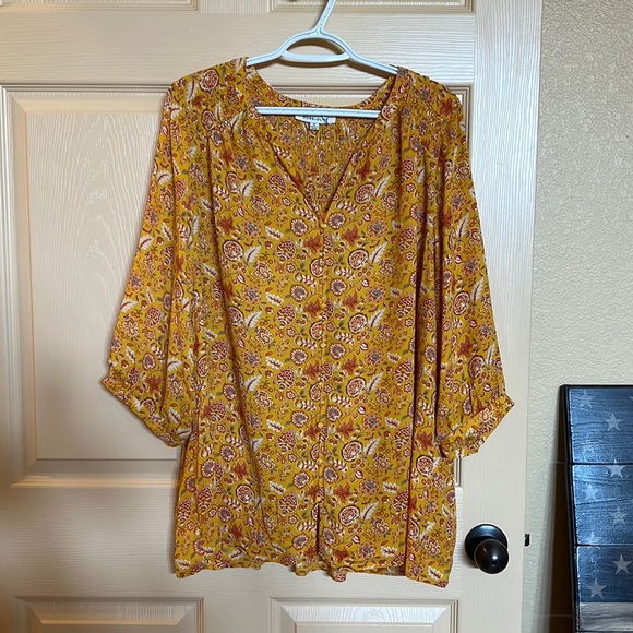 Rose & Olive | Tops | Nwot Roseolive Blouse | Poshmark